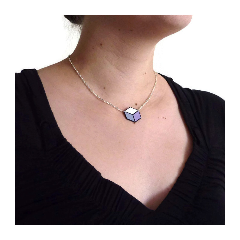 Collier hexagonal personnalisable (3 couleurs au choix)